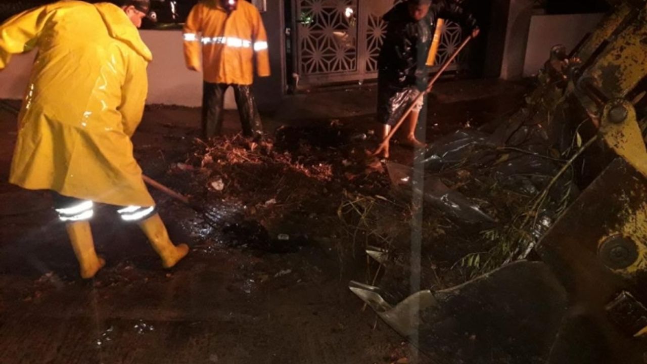 Bodrum'da Metrekareye Düşen 41 Kilogram Yağıştan Sonra Hummalı Çalışma ...